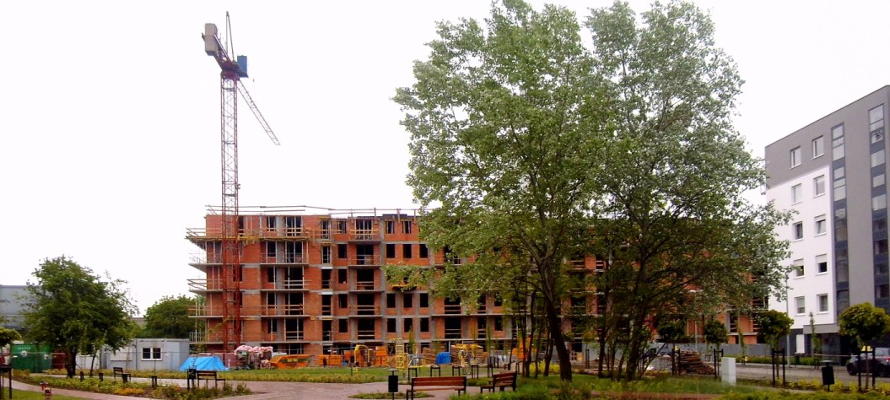 Botanika 2 - majowa galeria zdjęć - skwer i plac budowy - UWI ...